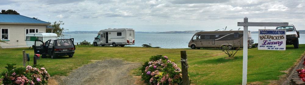 RV Explorer - Pouto Marine Hall Campground